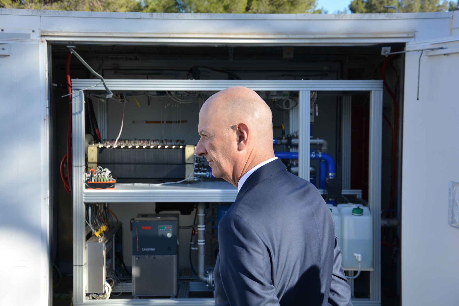 Helion Hydrogen Power | The Minister of Industry, Roland Lescure visits ...